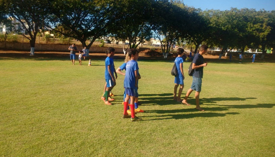 Escolinha de Futebol Nilton Santos atendeu mais de 350 alunos no ... Escolinha de Futebol Nilton Santos atendeu mais de 350 alunos no ...